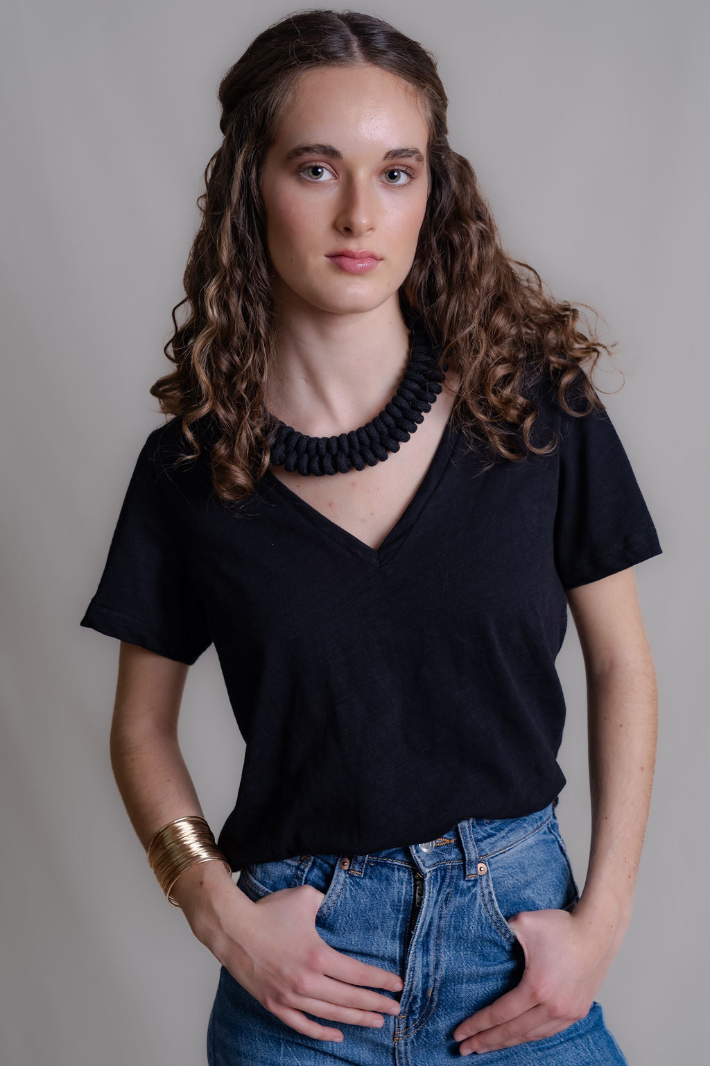Polera Victoria Negra Bordado Negro – PERCALE
